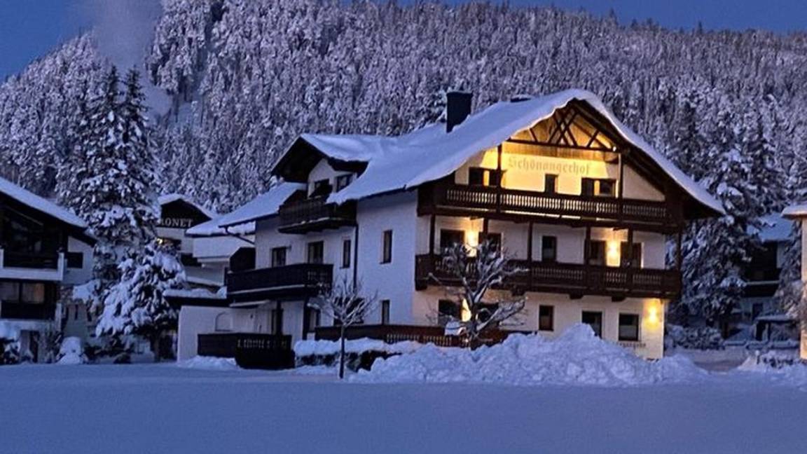 90 M² Apartment ∙ 2 Bedrooms ∙ 4 Guests - Seefeld