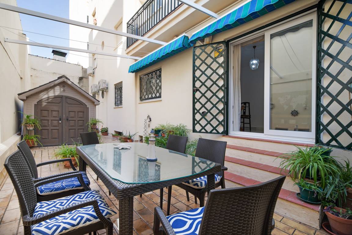 67 M² Apartamento ∙ 2 Habitaciones ∙ 5 Huéspedes - Cádiz