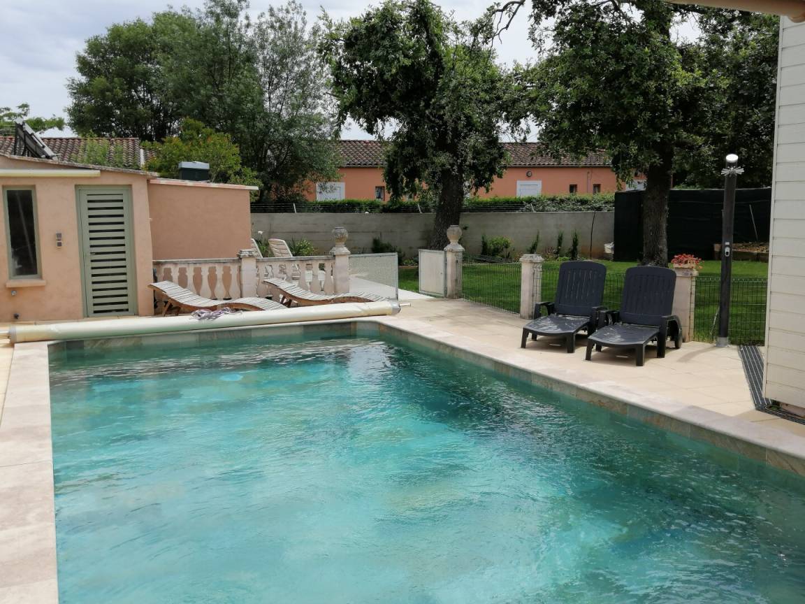 48 M² Gîte ∙ 1 Chambre ∙ 2 Personnes - Arles