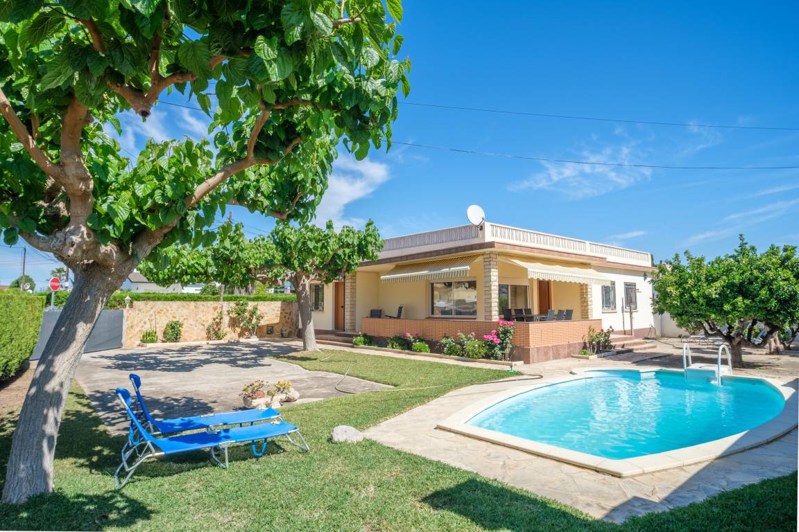 100 M² Villa ∙ 3 Slaapkamers ∙ 6 Gasten - Vinaròs