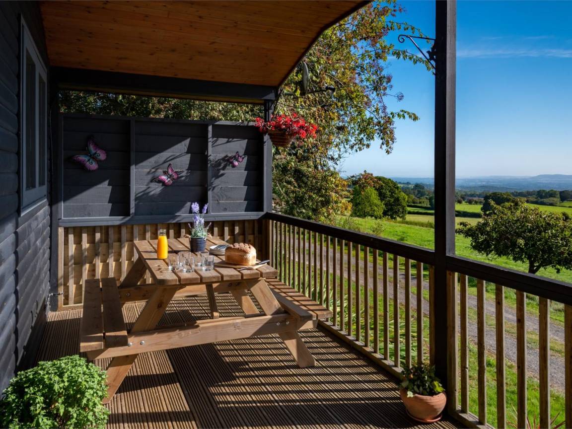 Lodge ∙ 3 Bedrooms ∙ 5 Guests - Hay-on-Wye