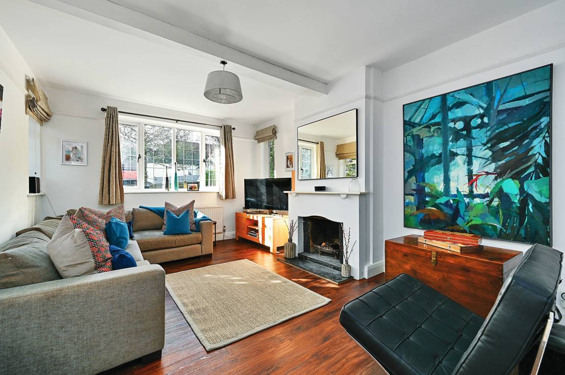 140 M² House ∙ 4 Bedrooms ∙ 6 Guests - Uckfield