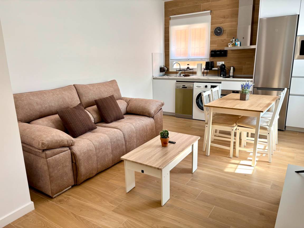 60 M² House ∙ 2 Bedrooms ∙ 5 Guests - Murcia