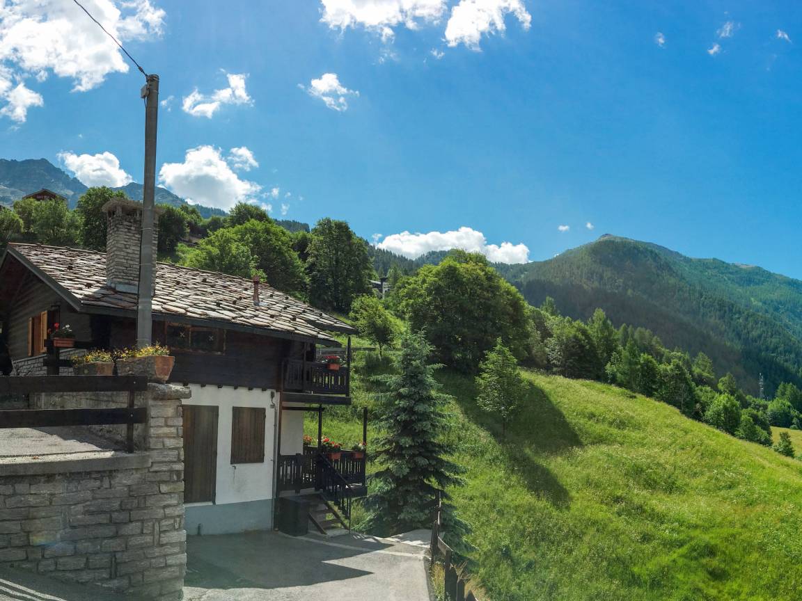 60 M² Apartment ∙ 2 Bedrooms ∙ 4 Guests - Valtournenche