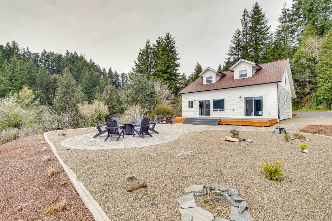 176 M² House ∙ 3 Bedrooms ∙ 8 Guests - Florence, OR