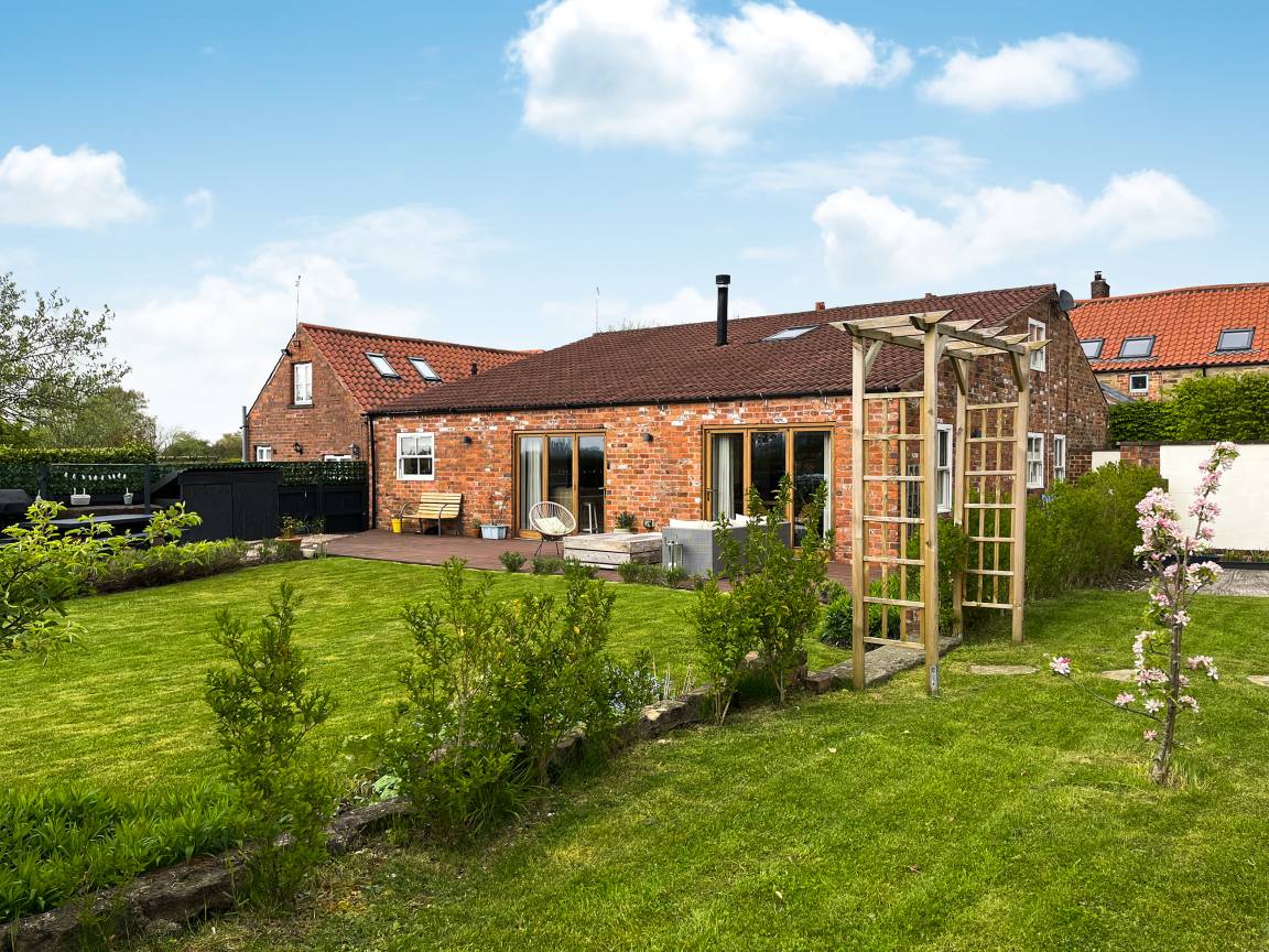 Cottage ∙ 3 Bedrooms ∙ 6 Guests - Chesterfield