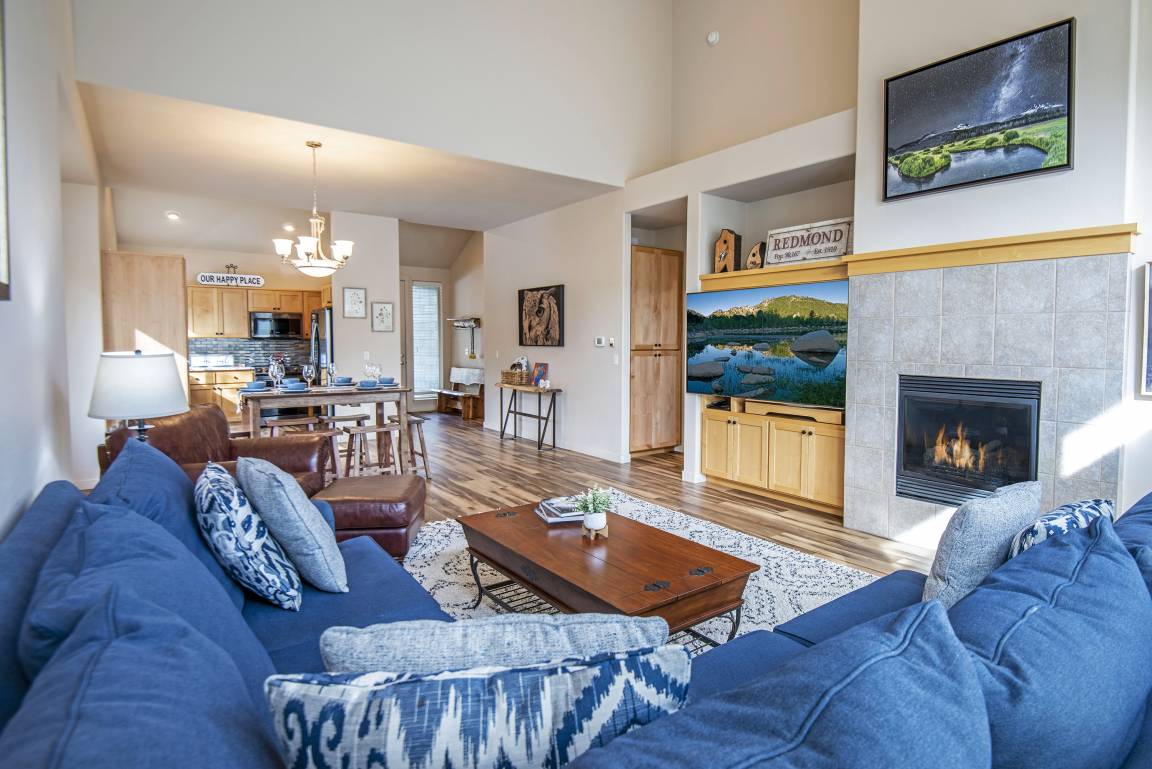 132 M² House ∙ 2 Bedrooms ∙ 4 Guests - Eagle Crest, OR
