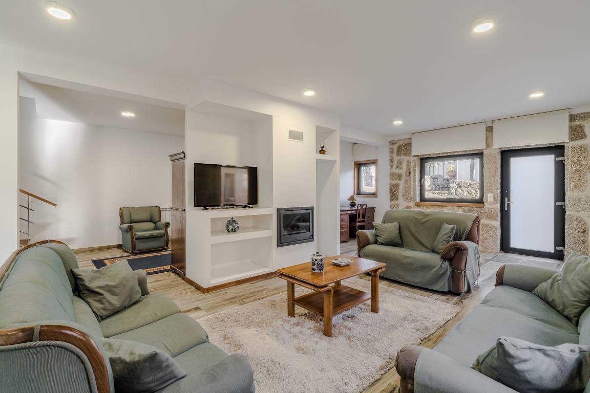 200 M² House ∙ 3 Bedrooms ∙ 6 Guests - Braga