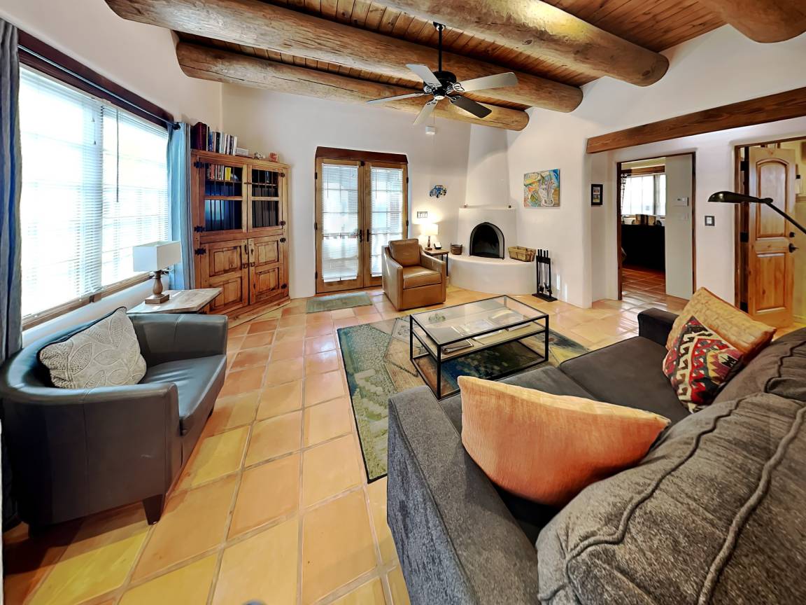 77 M² House ∙ 2 Bedrooms ∙ 4 Guests - Santa Fe, NM