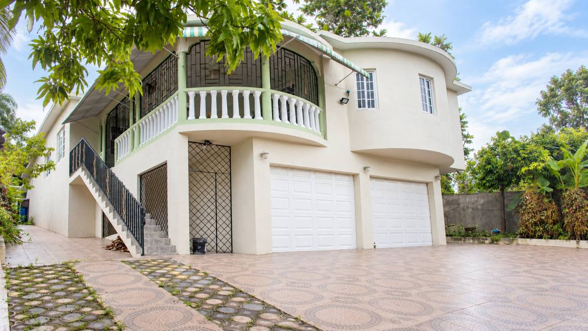 165 M² House ∙ 3 Bedrooms ∙ 6 Guests - Montego Bay