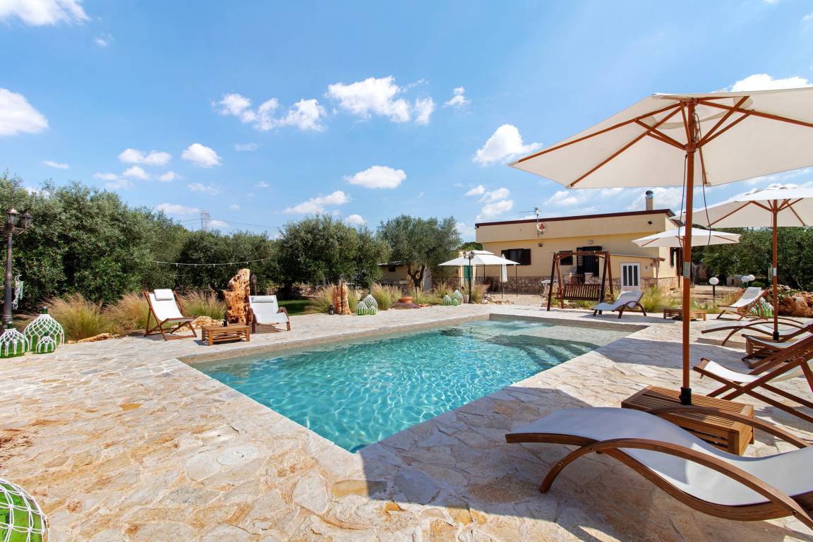 130 M² Villa ∙ 3 Chambres ∙ 8 Personnes - Noci