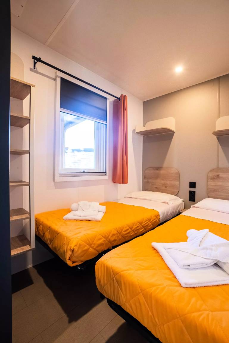 36 M² Caravan ∙ 3 Bedrooms ∙ 4 Guests - Lake Maggiore