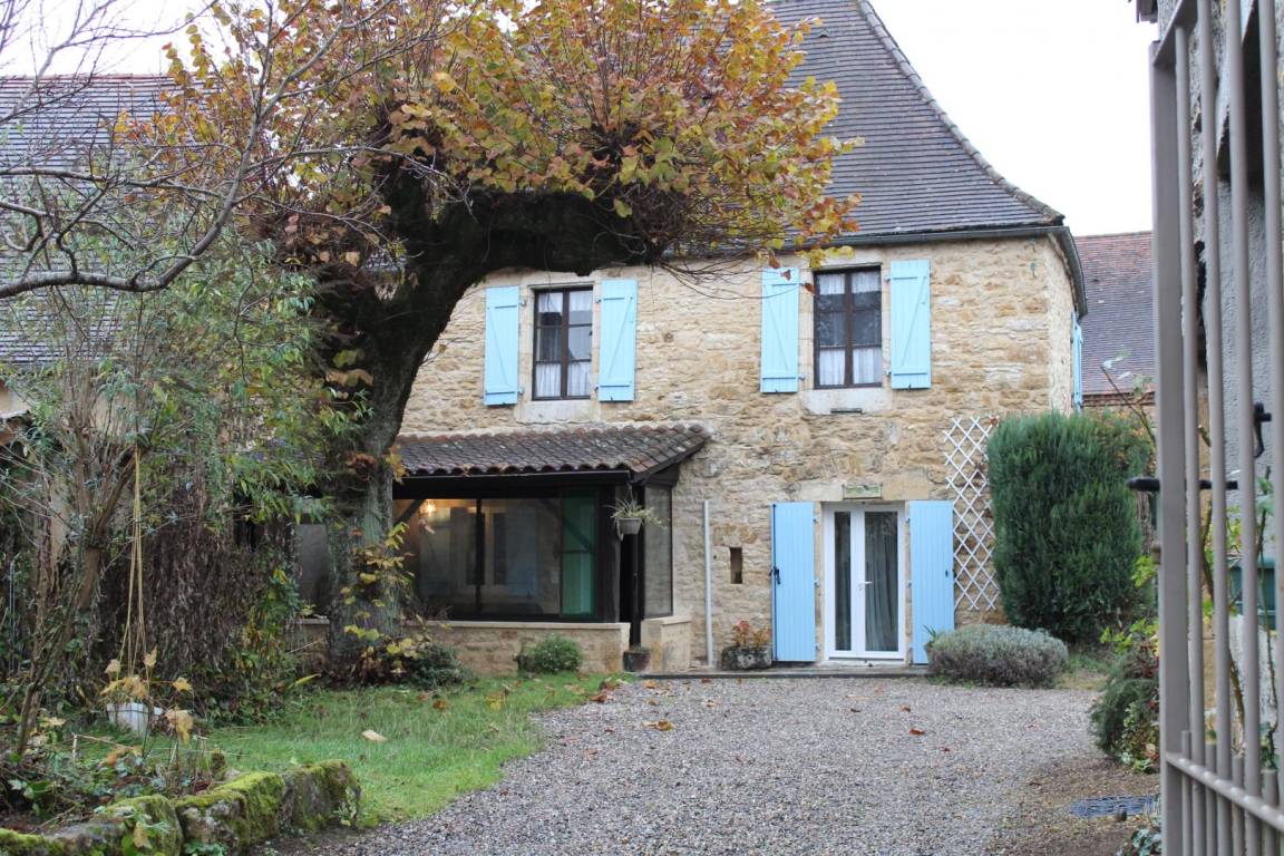 111 M² Gîte ∙ 2 Chambres ∙ 4 Personnes - Gourdon