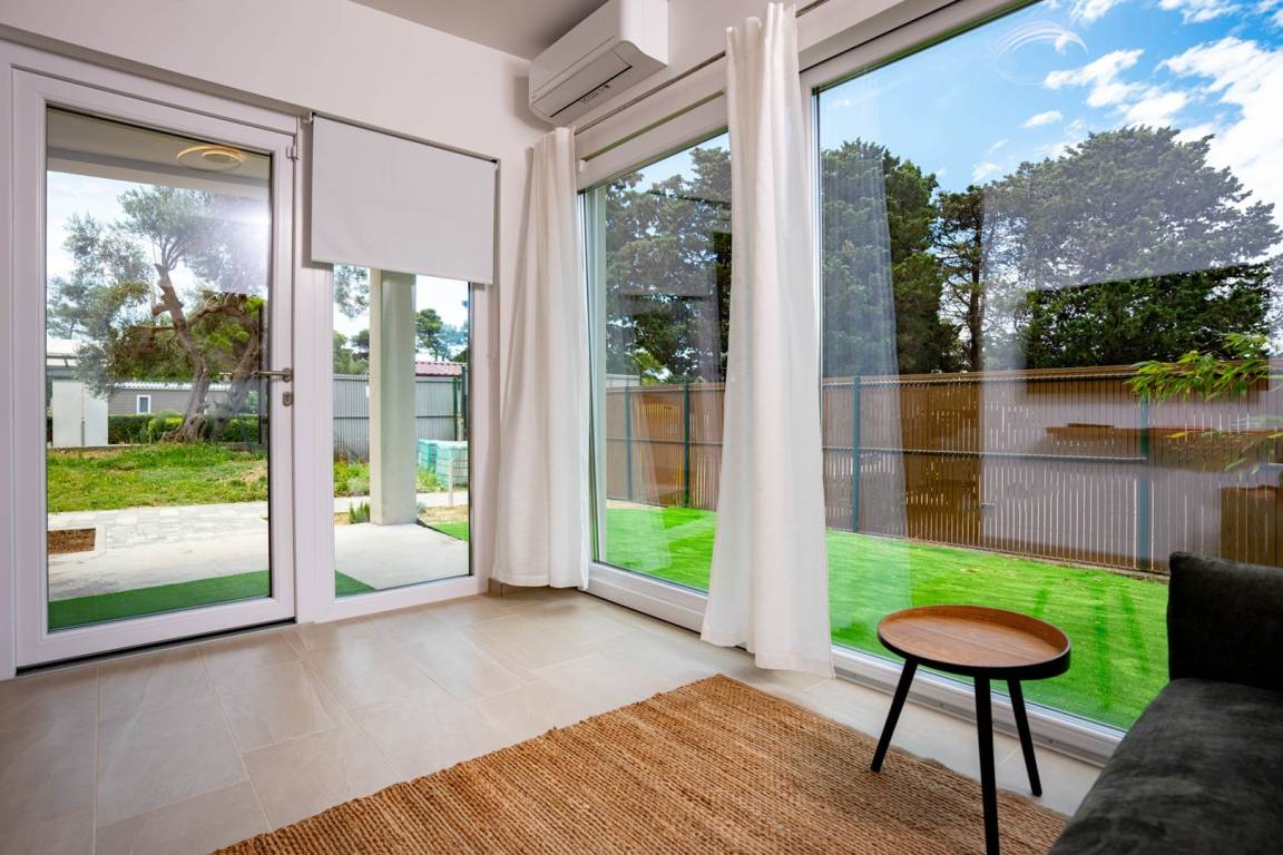 40 M² Huis ∙ 2 Slaapkamers ∙ 5 Gasten - Rab