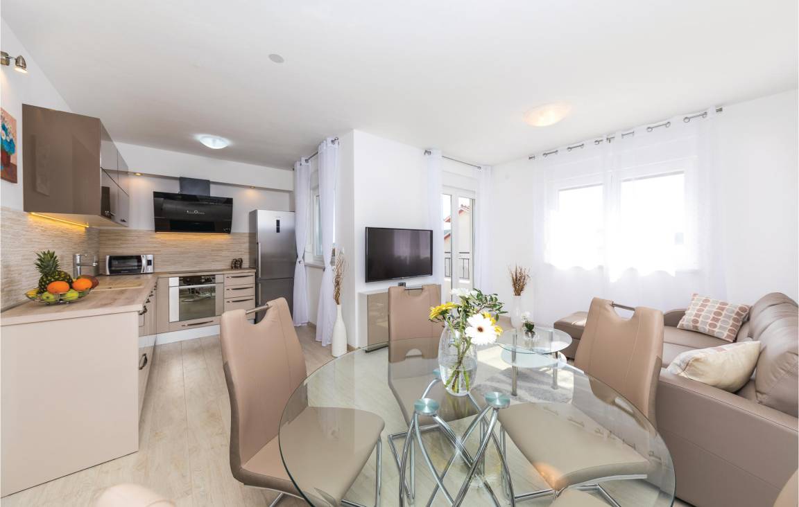 55 M² Ferienwohnung ∙ 2 Schlafzimmer ∙ 5 Gäste - Trogir