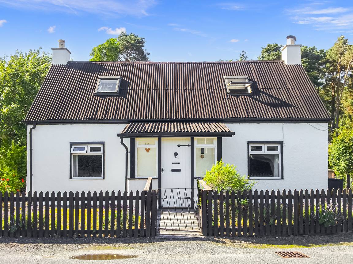 Cottage ∙ 3 Bedrooms ∙ 6 Guests - Kingussie
