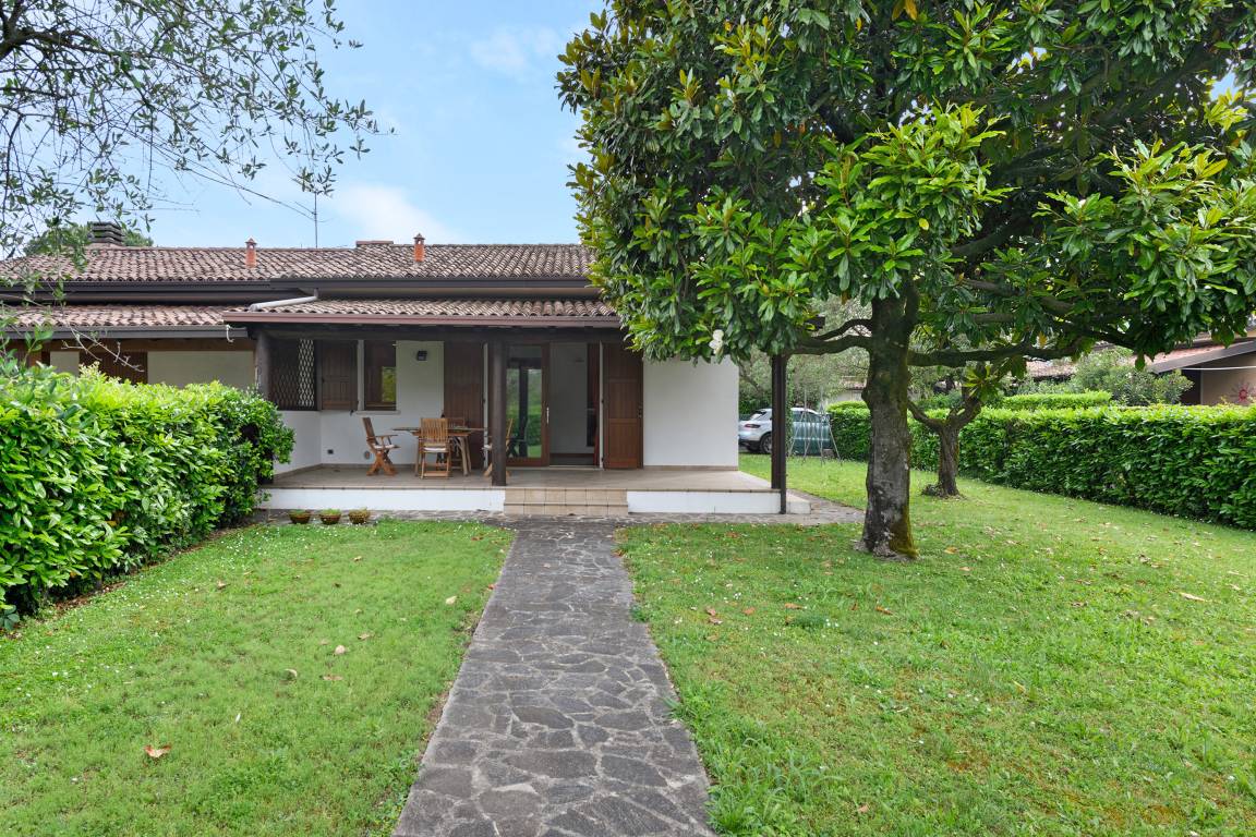 60 M² Ferienwohnung ∙ 2 Schlafzimmer ∙ 4 Gäste - Moniga del Garda