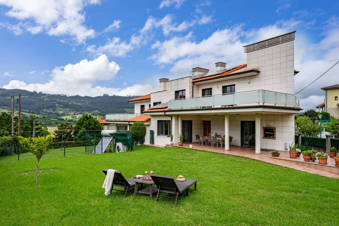 150 M² Dom ∙ 4 Sypialnie ∙ 11 Gości - Villaviciosa