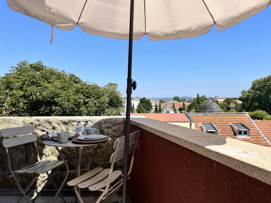 40 M² Huoneisto ∙ 2 Makuuhuonetta ∙ 3 Vierasta - Porto