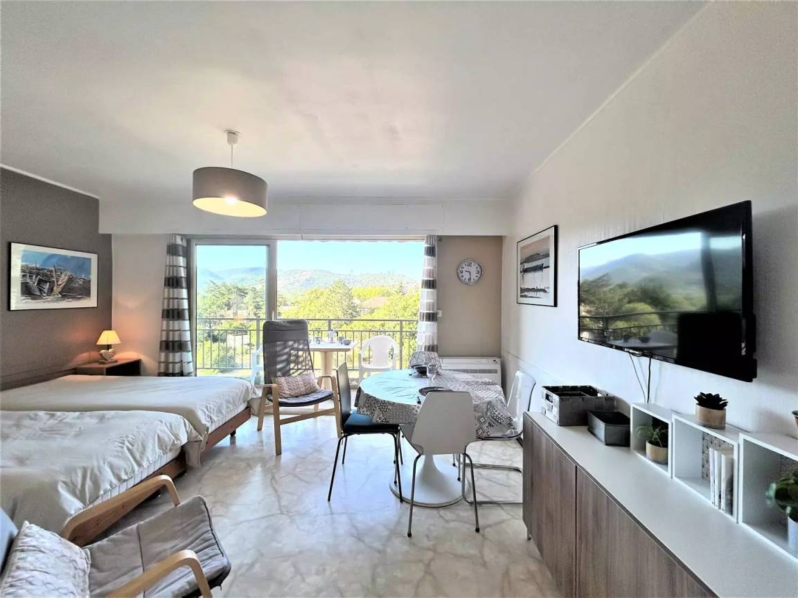 25 M² Estudio ∙ 1 Habitación ∙ 2 Huéspedes - Lac d'Esparron