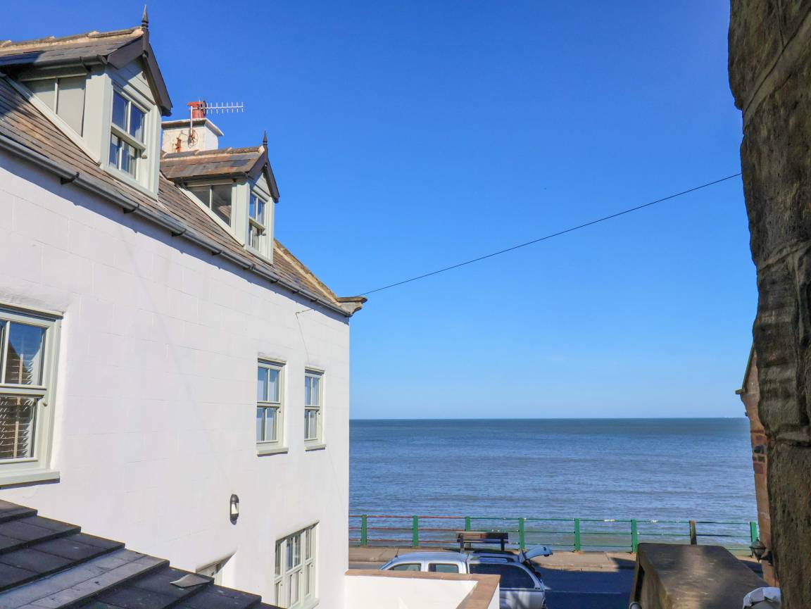Cottage ∙ 4 Bedrooms ∙ 8 Guests - Sandsend