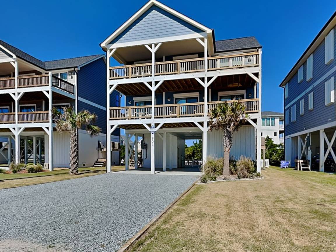 216 M² House ∙ 4 Bedrooms ∙ 8 Guests - Surf City, NC