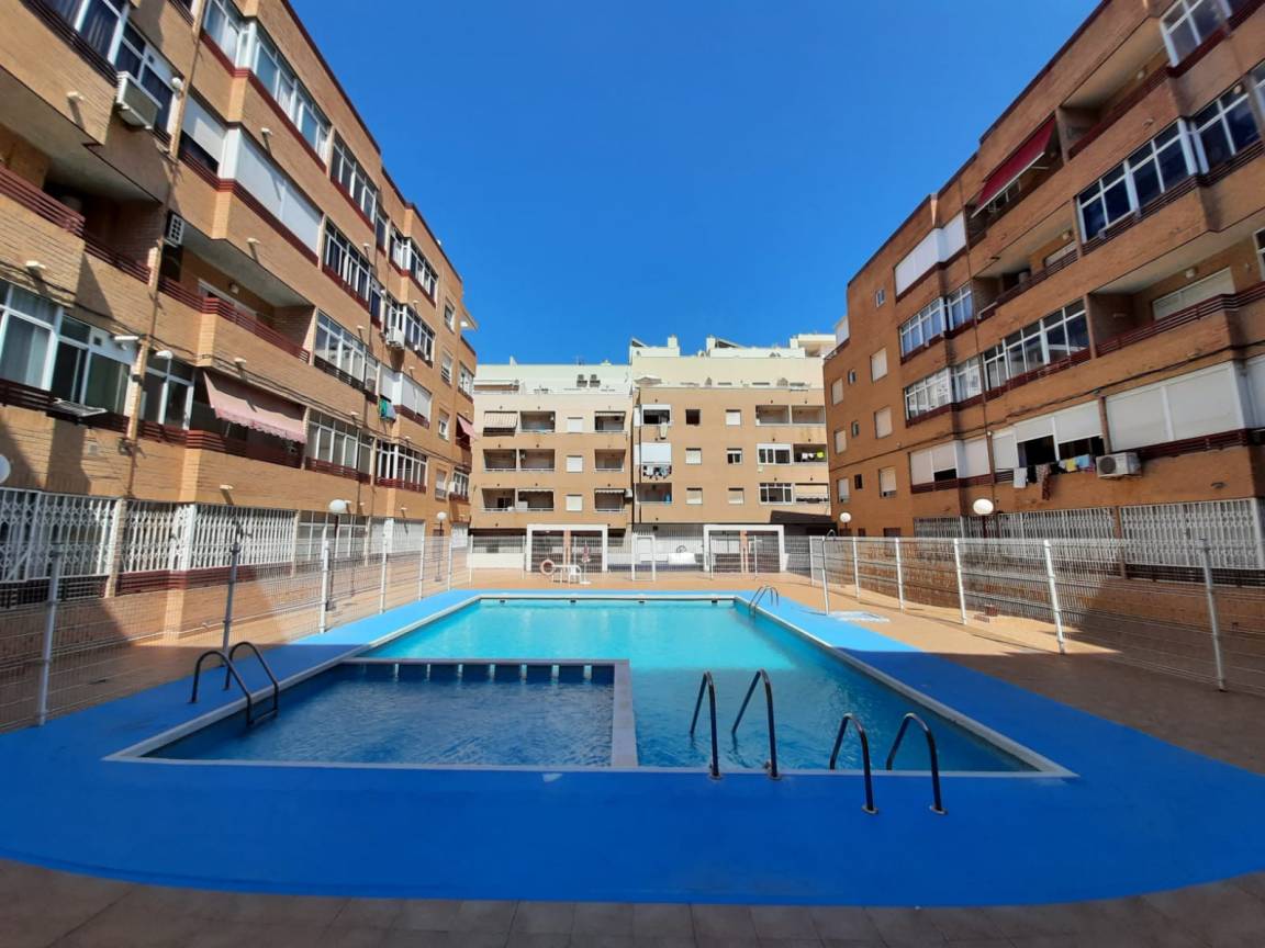 52 M² Ferienwohnung ∙ 1 Schlafzimmer ∙ 4 Gäste - Torrevieja