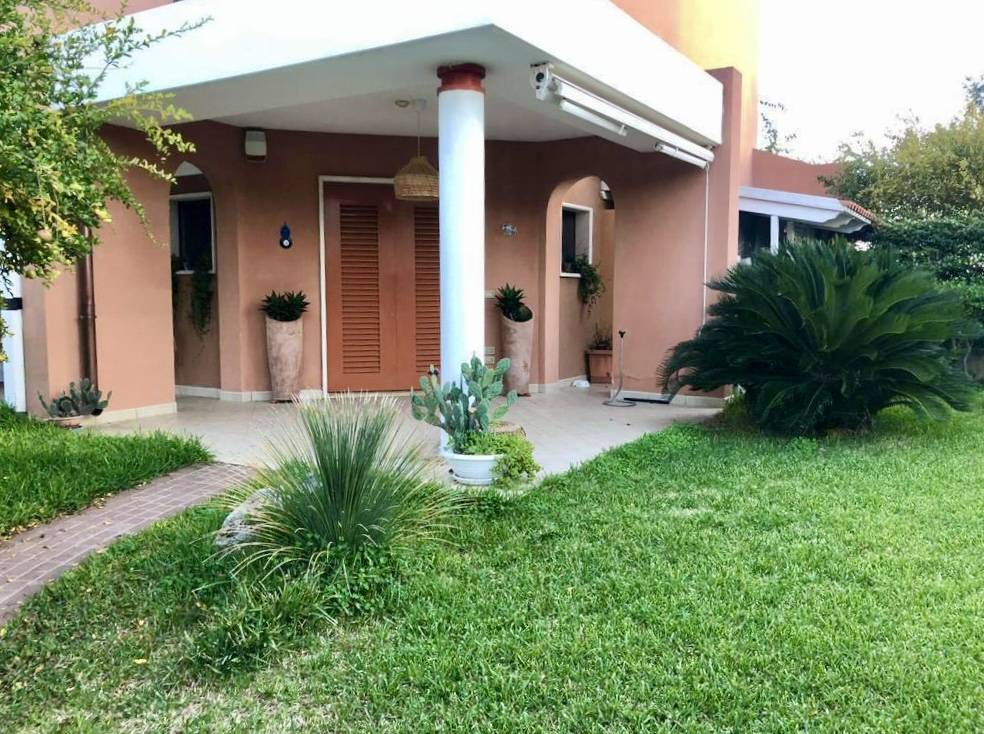 90 M² Villa ∙ 2 Bedrooms ∙ 4 Guests - Brindisi