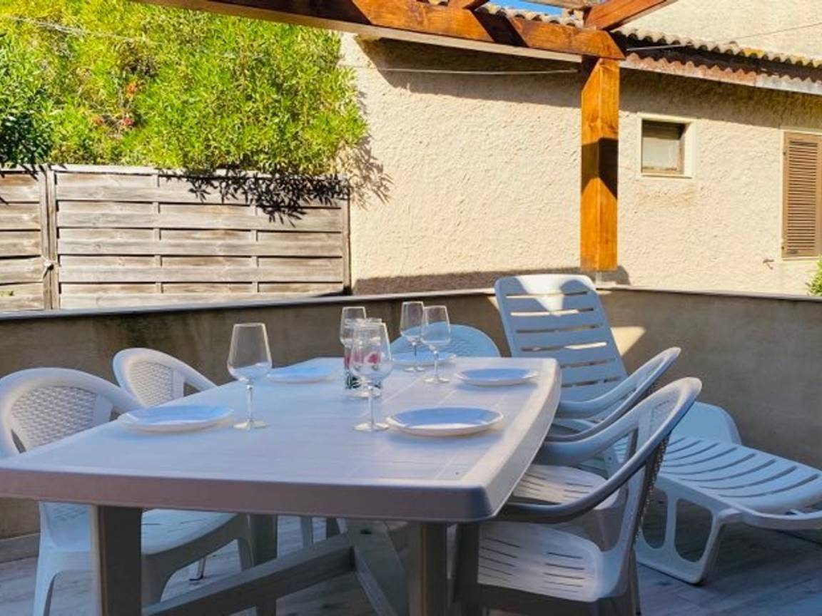 32 M² Casa ∙ 1 Camera Da Letto ∙ 5 Ospiti - Calvi