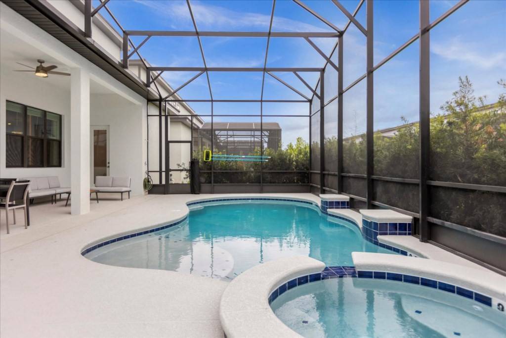 588 M² Villa ∙ 15 Habitaciones ∙ 40 Huéspedes - Orlando, FL