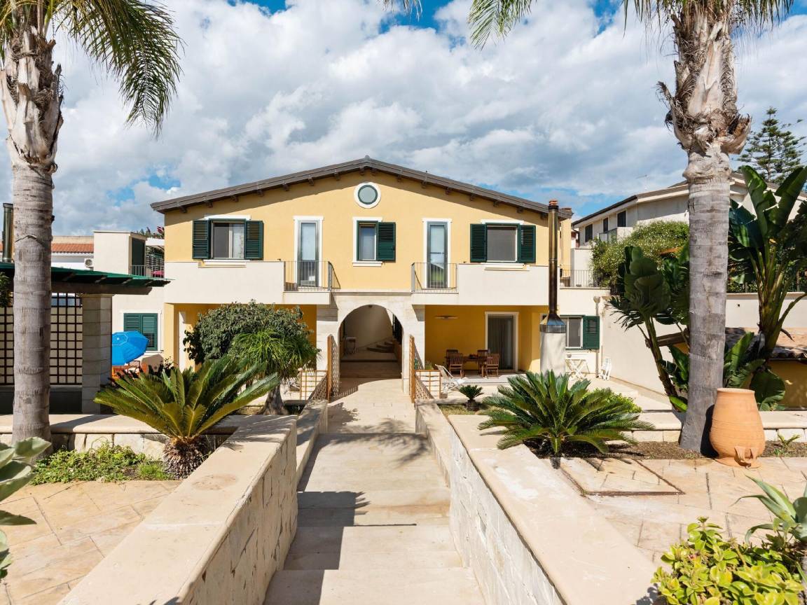100 M² Maison De Vacances ∙ 3 Chambres ∙ 6 Personnes - Pachino