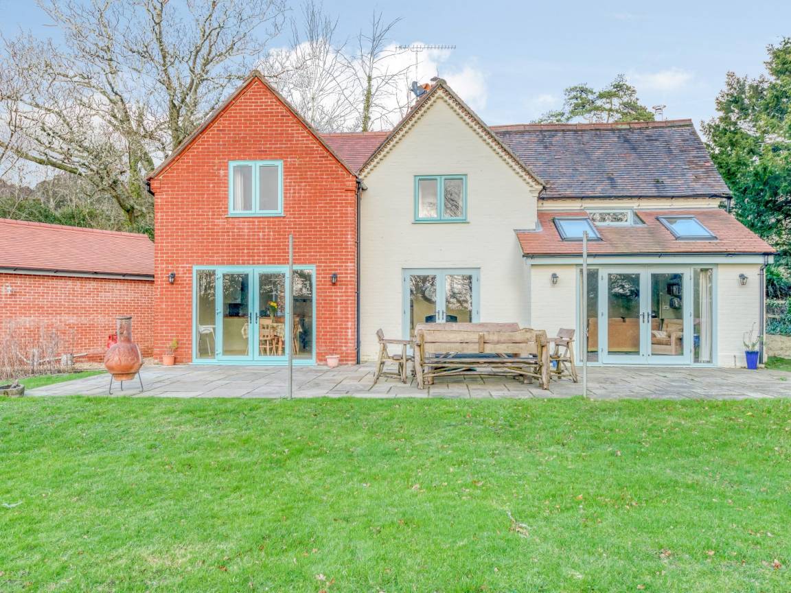Cottage ∙ 3 Bedrooms ∙ 6 Guests - Wareham