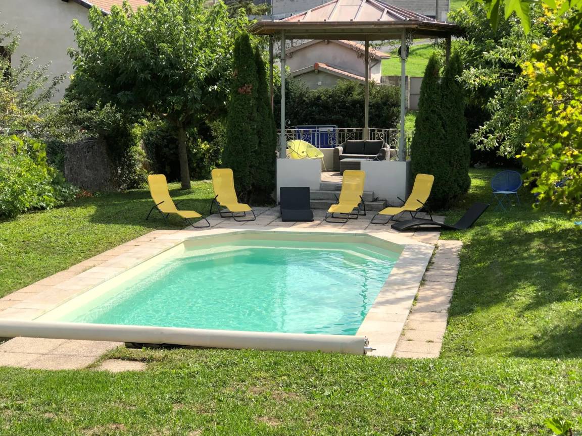 48 M² Ferienwohnung ∙ 1 Schlafzimmer ∙ 2 Gäste - Le Puy-en-Velay