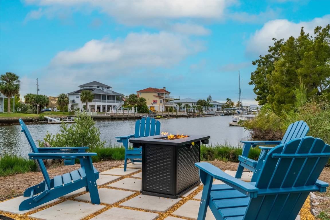 House ∙ 3 Bedrooms ∙ 6 Guests - Hernando Beach, FL