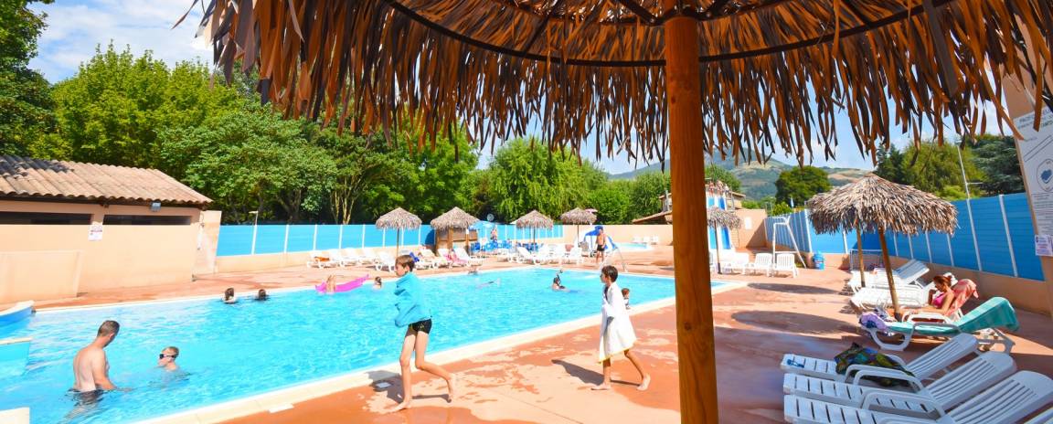 37 M² Bungalow ∙ 4 Chambres ∙ 10 Personnes - Millau