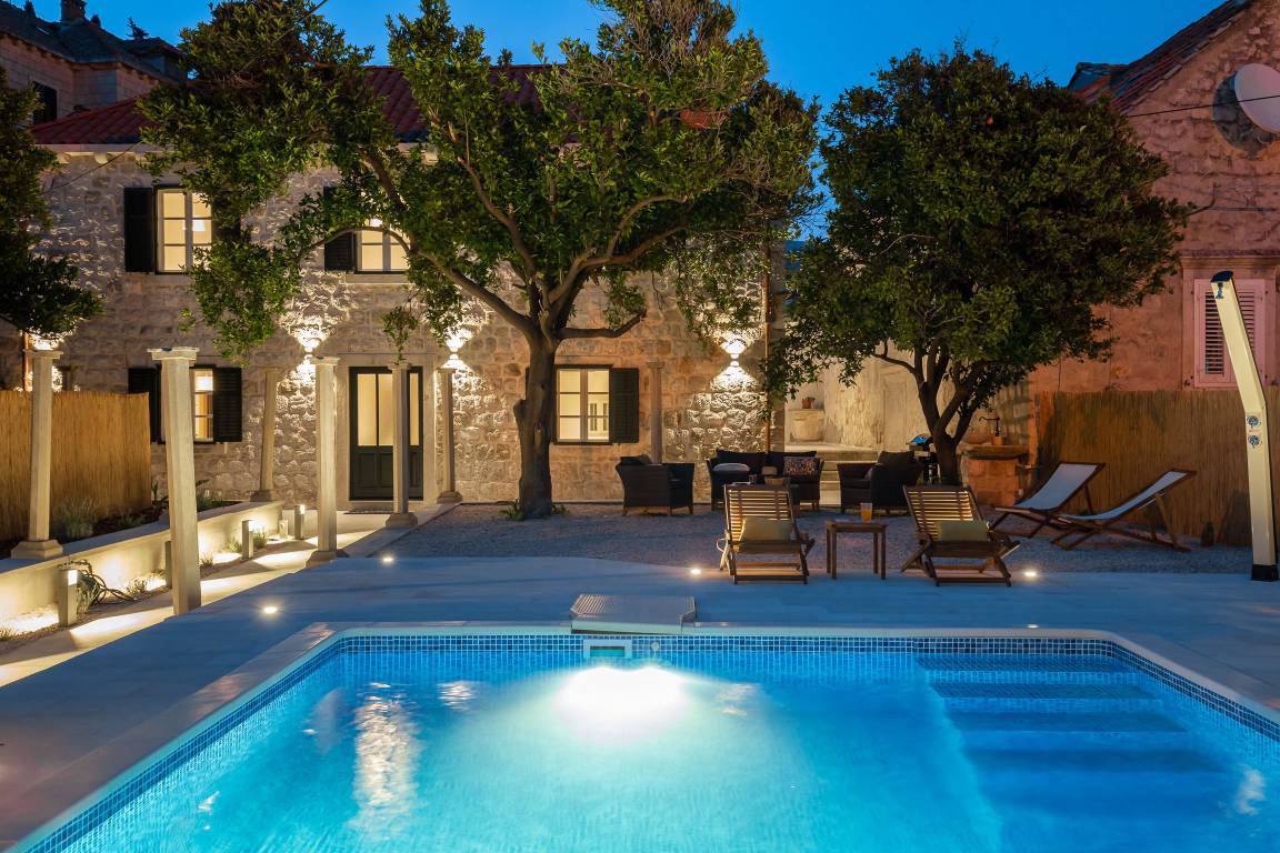 142 M² Villa ∙ 4 Slaapkamers ∙ 8 Gasten - Dubrovnik