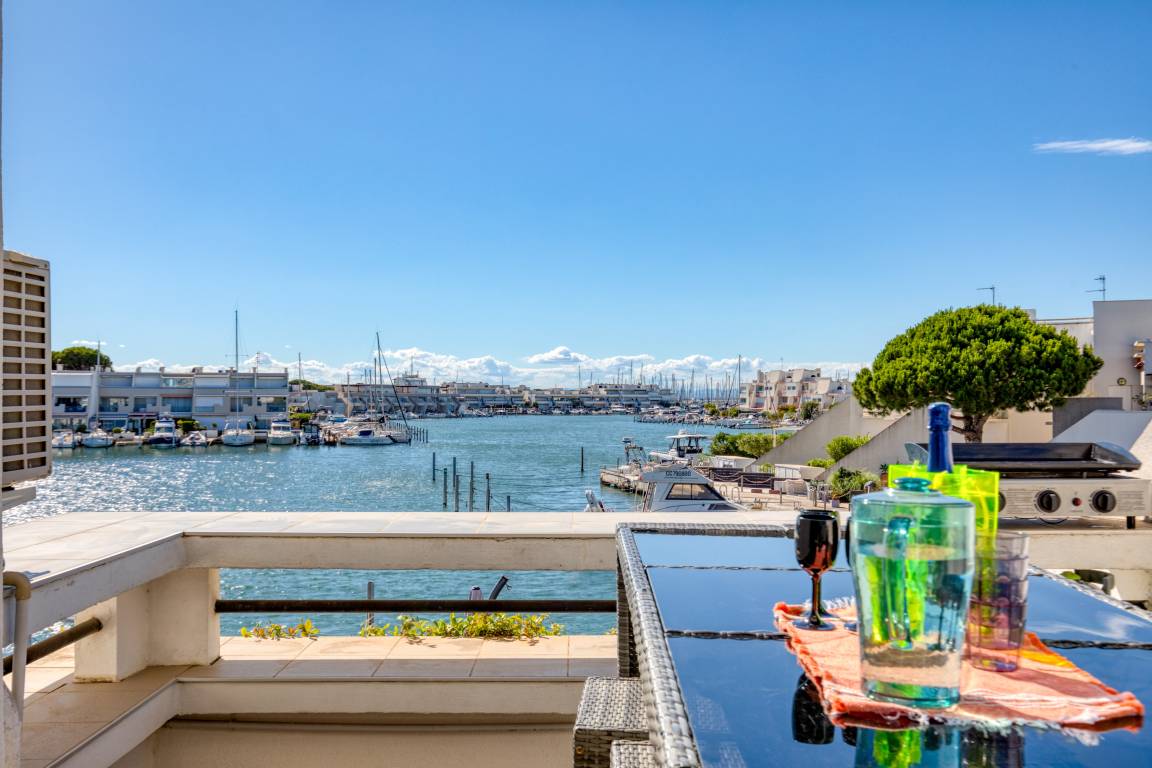 70 M² Appartement ∙ 2 Chambres ∙ 4 Personnes - Port Camargue