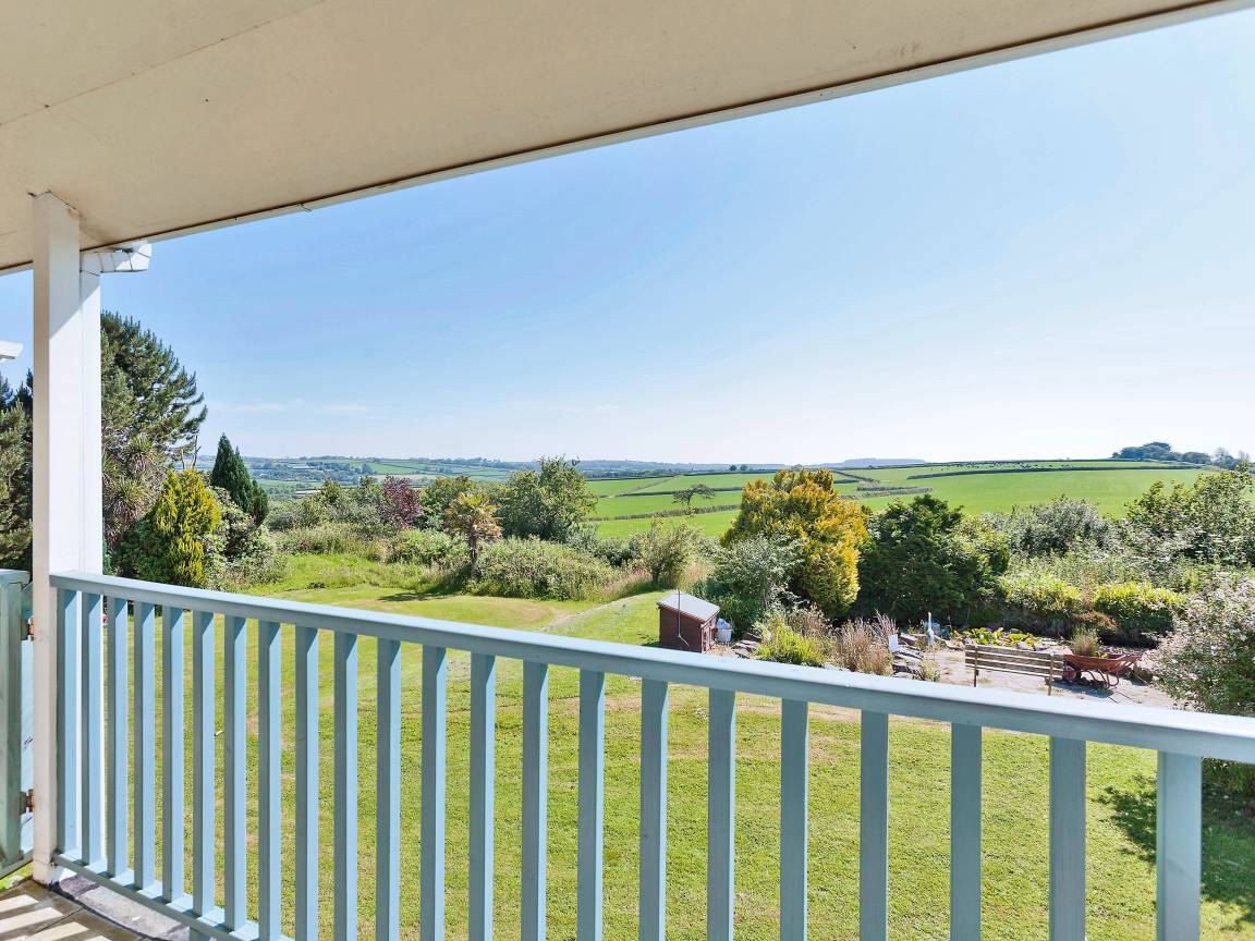 Apartment ∙ 2 Bedrooms ∙ 4 Guests - Clovelly