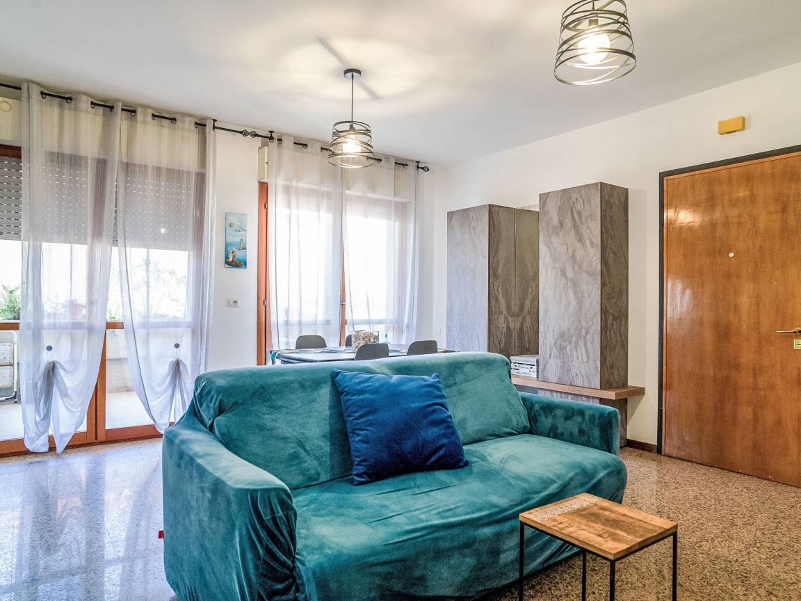 70 M² Apartamento ∙ 2 Habitaciones ∙ 4 Huéspedes - Giulianova