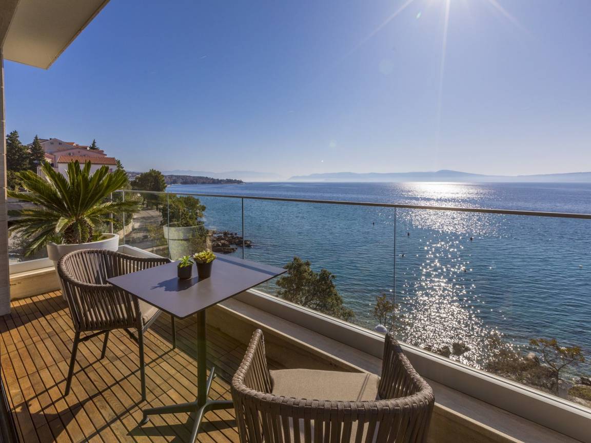 76 M² Apartment ∙ 2 Bedrooms ∙ 4 Guests - Crikvenica