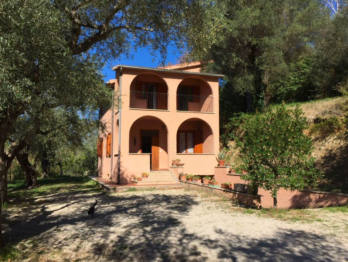 Villa ∙ 3 Bedrooms ∙ 6 Guests - Tivoli