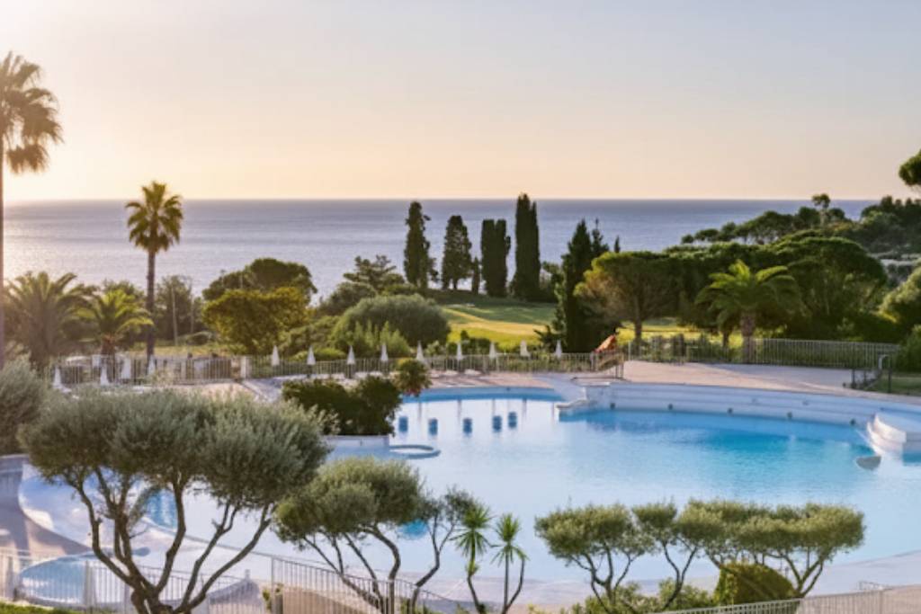 35 M² Apartment ∙ 1 Bedroom ∙ 5 Guests - Fréjus