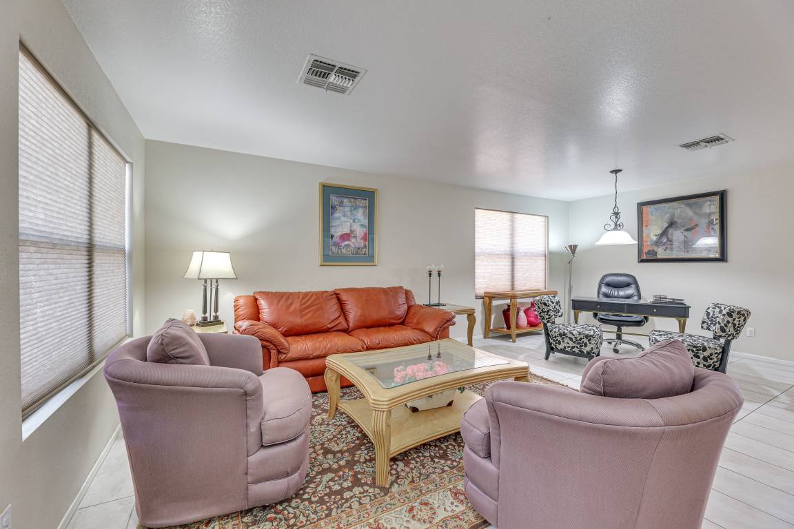 183 M² House ∙ 4 Bedrooms ∙ 6 Guests - Casa Grande, AZ
