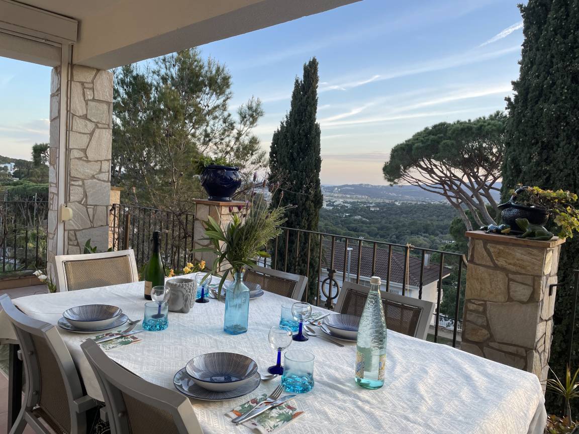 100 M² Villa ∙ 2 Bedrooms ∙ 4 Guests - Castell-Platja d'Aro