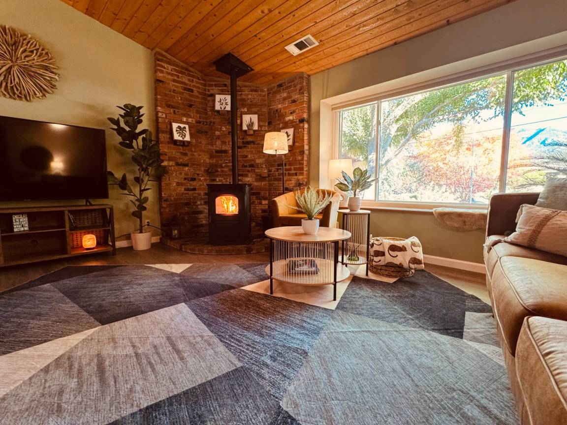 187 M² Farmhouse ∙ 3 Bedrooms ∙ 6 Guests - Sequoia National Park