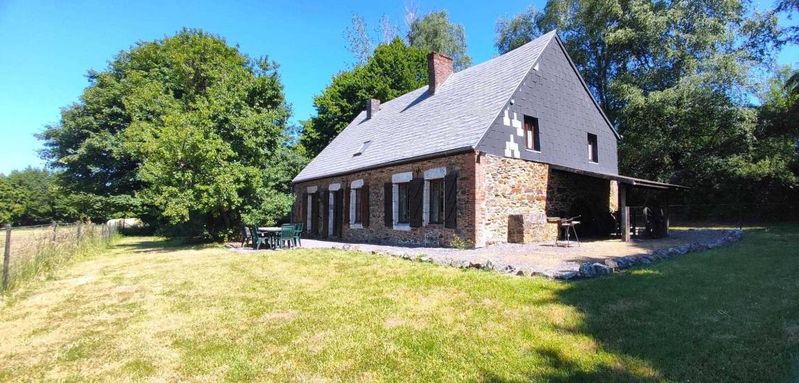 211 M² Gîte ∙ 4 Chambres ∙ 9 Personnes - Ardennes