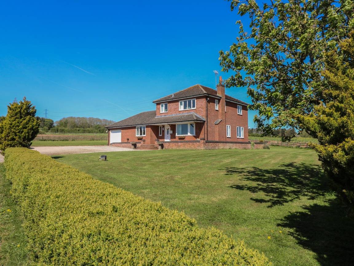 Cottage ∙ 4 Bedrooms ∙ 10 Guests - Stafford (UK)