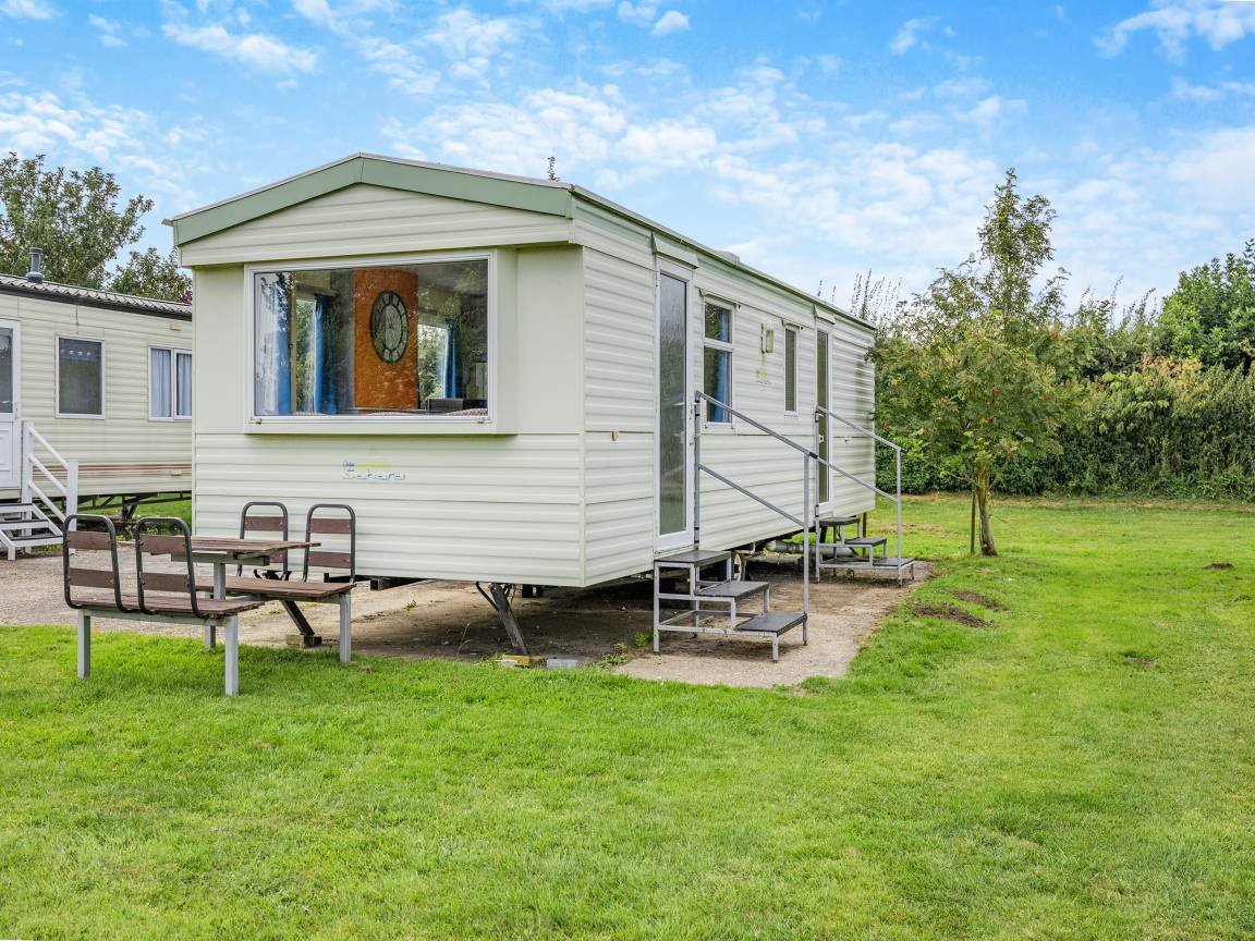 Cottage ∙ 2 Bedrooms ∙ 4 Guests - Louth