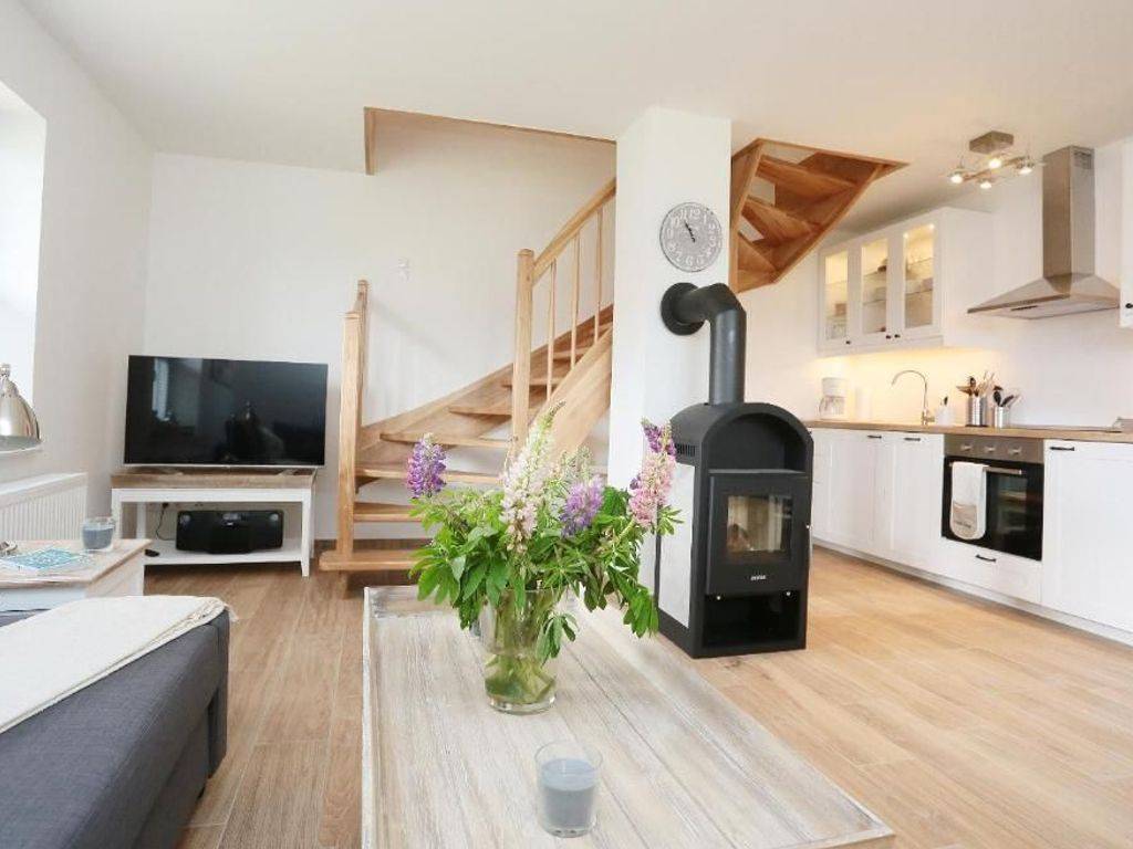 75 M² Ferienhaus ∙ 2 Schlafzimmer ∙ 4 Gäste - Stralsund