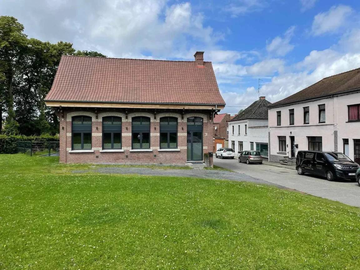 400 M² Chalet ∙ 3 Bedrooms ∙ 11 Guests - Dour